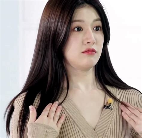 익스트림무비 고윤정 미모 근황 레전드 화보