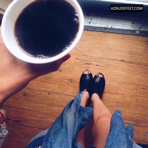 Brittney Bertier Feet Aznudefeet