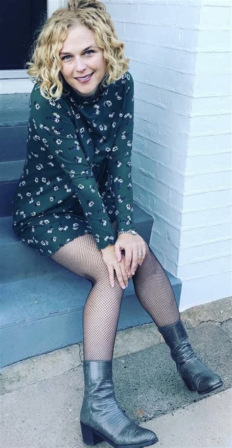 Marcella Whittingdale Bbc Newsreader Stockings Hq Outfits And