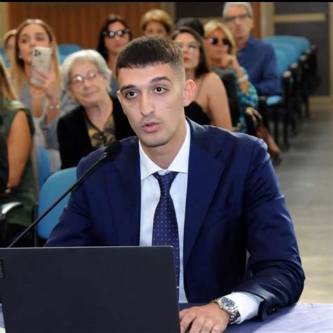 Domenico Mastandrea Domenicomast • Threads Say More