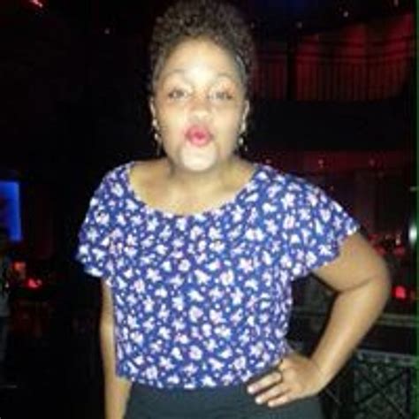 Stream Roxandra Fonseca Music Listen To Songs Albums Playlists For