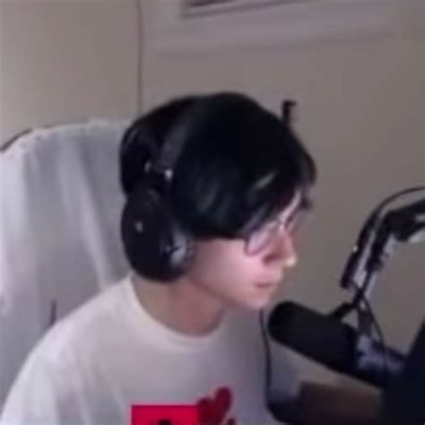 Sinatraa Net Worth Age Twitch Earnings 2025 Streamerfacts