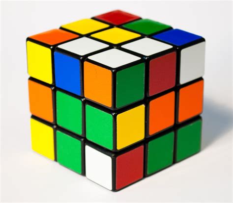Détente Record Du Monde De Rubiks Cube Ramené à 5 253 Secondes