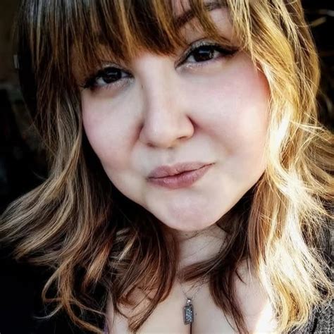 Giulia Luciani Giulia Luciani • Threads Say More