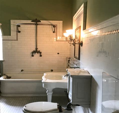 The Role Of Wallpaper In Victorian Bathrooms
