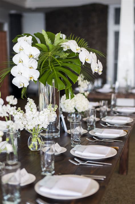 Leaf Centerpieces For Wedding