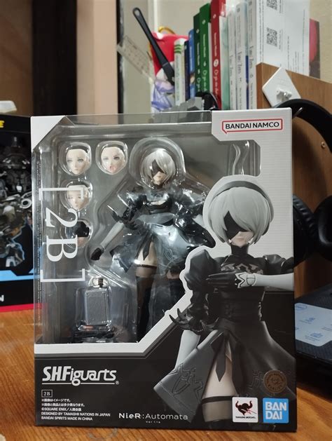 A Small Android On Your Desk Shf 2b R Nier