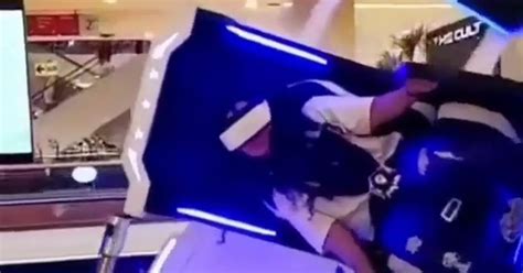 Girl In Virtual Reality Machine Crashes To The Ground Leaving People In Stitches Mirror Online