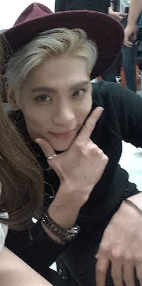 Pin By Kaitlyn D On Jonghyun Jonghyun Shinee Jonghyun Shinee