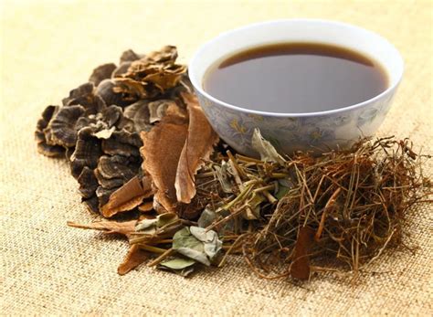 中药是自己熬好，还是医院代煎好？看完不纠结 药材 赵薇 小薇 药液 药效 新浪新闻