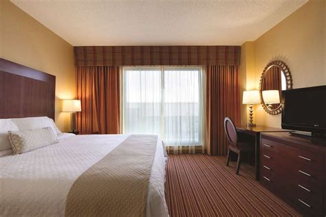 Embassy Suites Norman Hotel And Conference Center Norman Ok Wedding