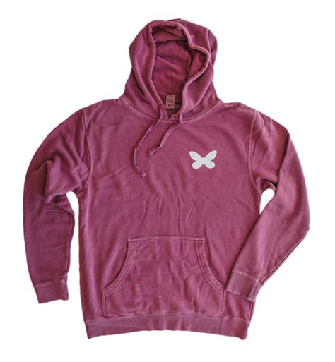 4 Hot Sexy Thoraya Maronesy Bikini Pics