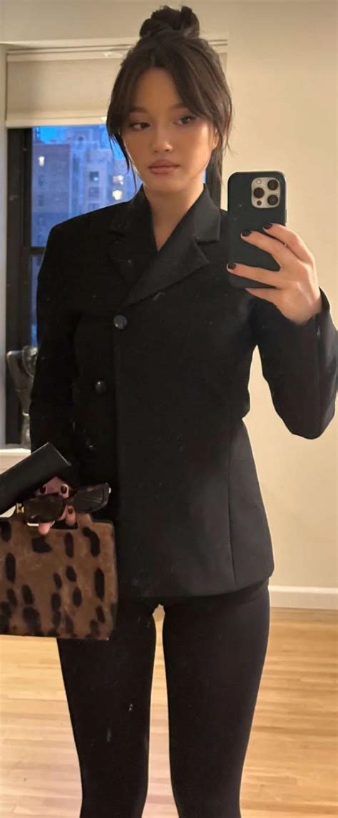 Lily Chee All Black R Lilychee18