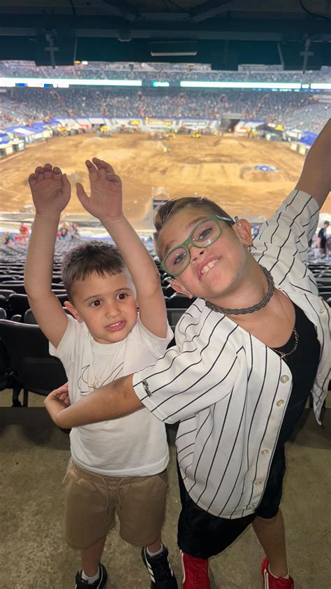 Tracy Dimarco Tracydimarco • Instagram Photos And Videos