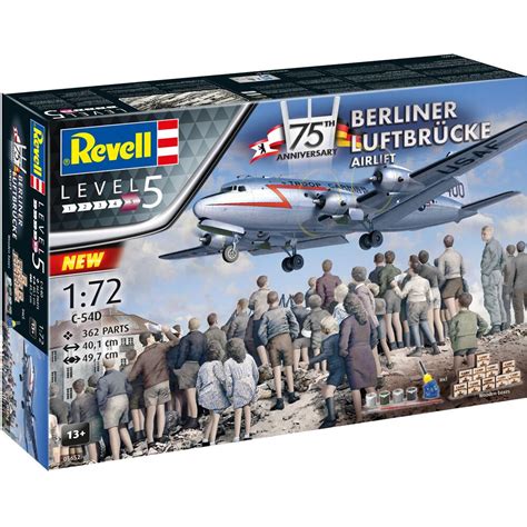 Revell Berlin Airlift C 54d Skymaster Aircraft Model Kit 05652 Scale 1 72