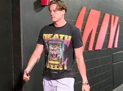 Pin By Sharon Wheat On Joe Burrow Joe Borrow People Joe Burrow