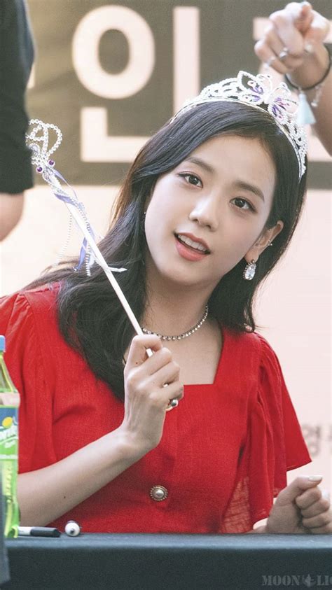 Blackpink Jisoo Queen Photos Jisoo Kawaii