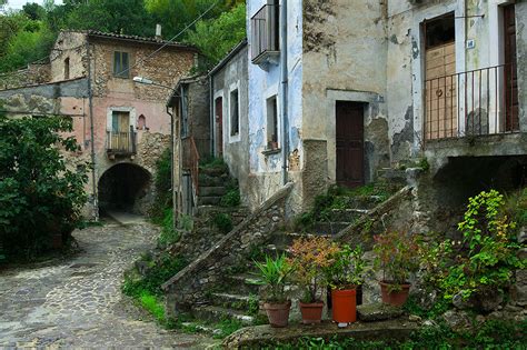 Prezza Abruzzo Itinerari Fotografici Fotografie E Testi Di Paesi Luoghi Da Visitare Natura