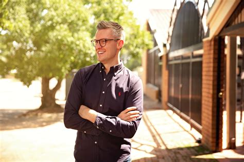 About 1 — Elliot Styche Vocal Tuition