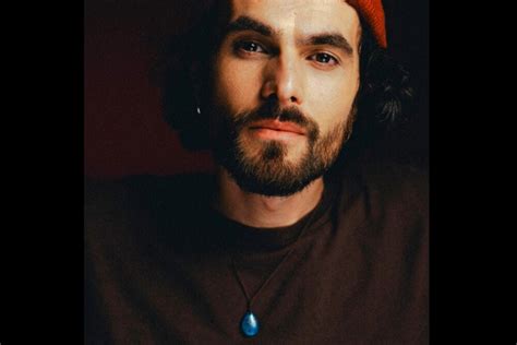 Mihail Pornește în Turneul Nuanțe Acoustic Date Concerte