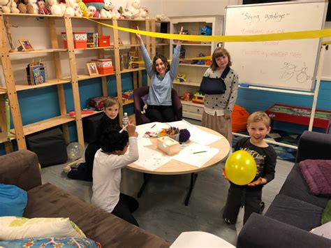 Whats The Buzz Primary And Early Learners Gold Foundation