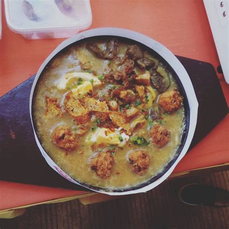 Sizzling Lomi Delicacies In Lipa