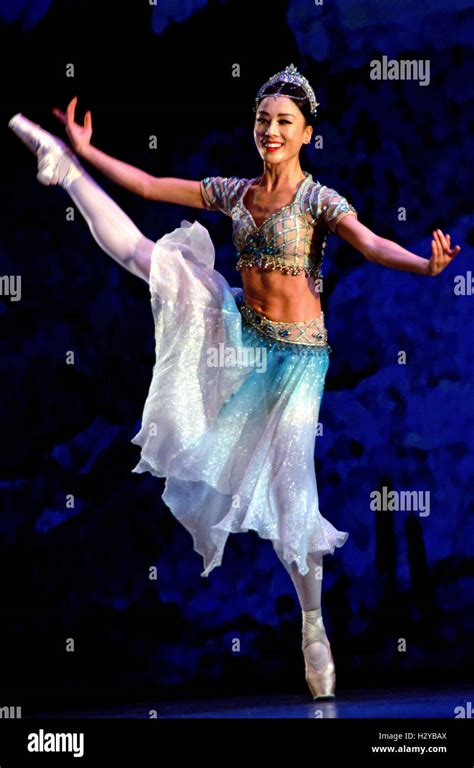 Viktoria Tereshkina Of The Mariinsky Ballet Performing In Don Quixote