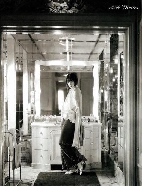 Los Angeles Relics Colleen Moore In Her Yellow Onyx Mirrored Bathroom