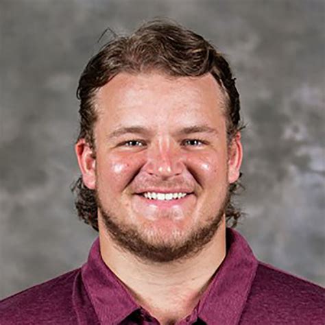 Sam Schlueter Minnesota Golden Gophers Offensive Tackle