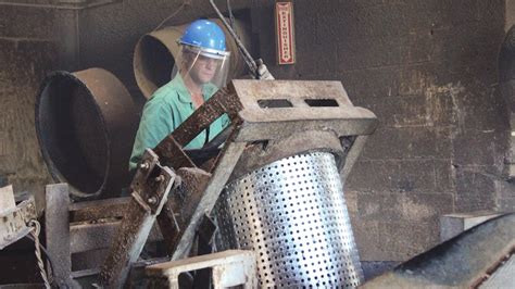 What Makes The Galvanized Coating A Good Choice For Fasteners Azz