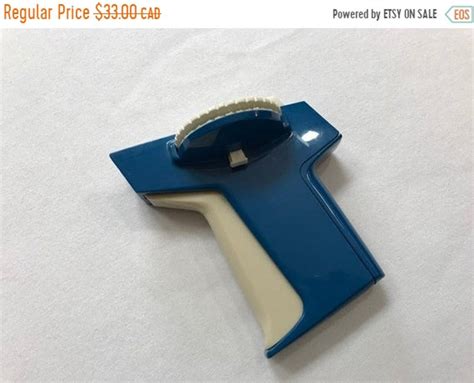 Vintage Dymo Label Maker Hobbyist 1895 Retro 70s Blue Office Supply