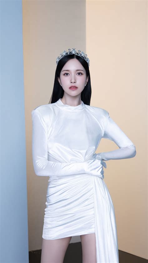 Twice Kpop 트와이스 Korean Girl Group K Pop Girls Moonlight Sunrise Mina 미나 Myoui Mina 名井