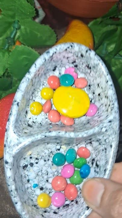 Saxofone Jems Fennel With Egg Candy In Kinderjoy Box Shorts