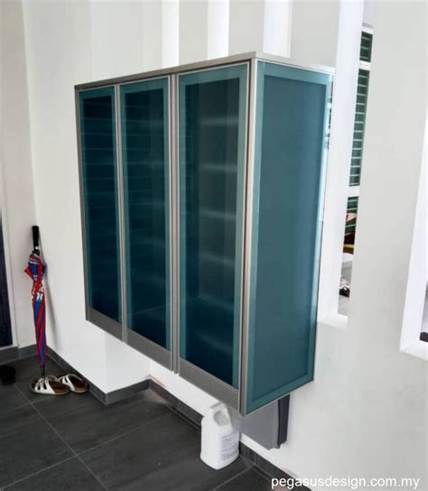 士古来定制车房鞋柜参考 新山 士古来 武吉英达 的鞋橱 定制鞋橱 室外鞋橱 马来西亚装修设计参考 马来西亚 Homebagus