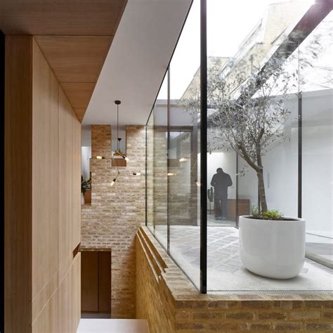 Hayhurst Uses Glazed Atrium To Illuminate Interior Of Compact London Home