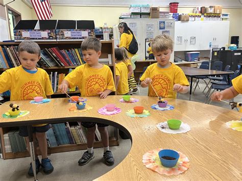 Summer Pollinator Program — Honeybee Museum