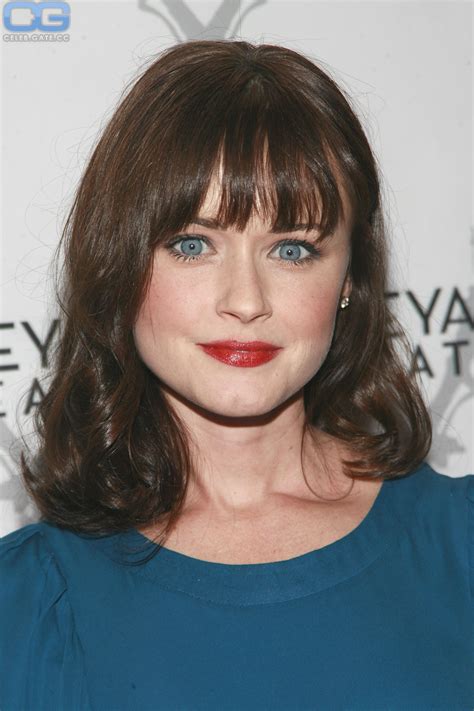Alexis Bledel Nude Pictures Onlyfans Leaks Playbabe Photos Sex Scene Uncensored