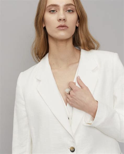 Sustainable Fashion For Women And Men Reda Paula