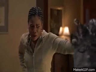 Scary Movie 3 Brenda Vs The Ring On Make A 