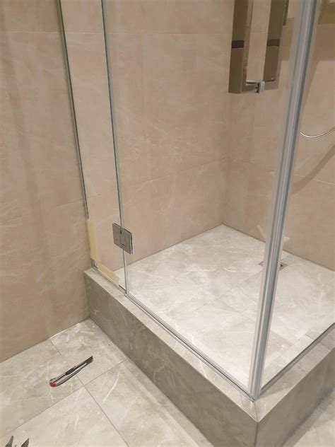 Стеклянная перегородка в душевую - Design Glass