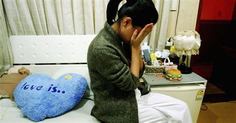 Phát hiện clip sex học sinh trong trường