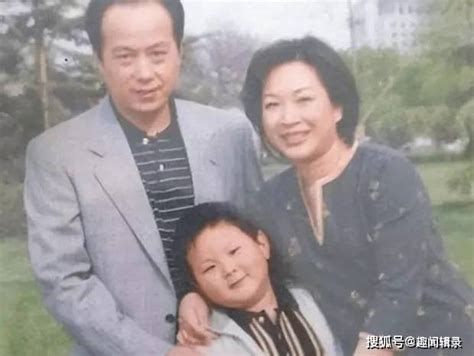 刘继红：在罗京葬礼上哭晕，再婚嫁给富商，永远是罗家的儿媳！生活儿子带着