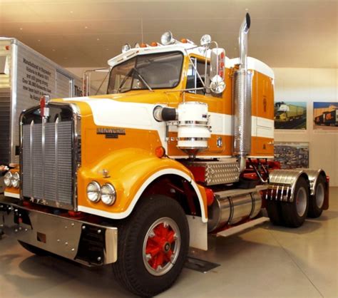 Kenworth Dealer Hall Of Fame — National Road Transport Museum