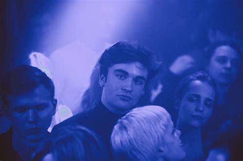 Vera Linnik Photographs The Dancing Crowd In The Oldest Club In Russia