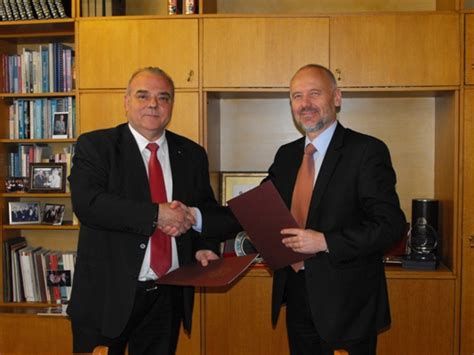 Unwe Public Lecture Of The Minister Of Defence Assoc Prof Dr Todor Tagarev