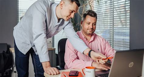 Kariera W Niden Niden