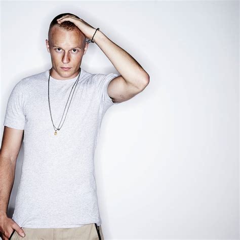 Xander Linnet Sangtekster