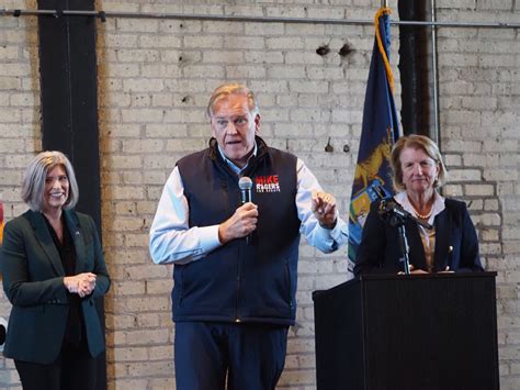 Michigan Democrats Bash Mike Rogers For Downplaying Iran Wars Effect