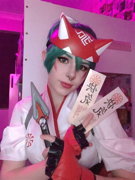 Self Kiriko Cosplay 💚 Rcosplayers