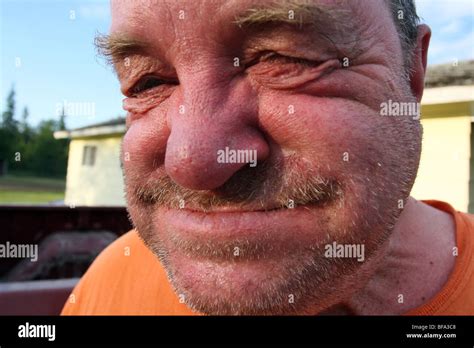 Toothless Old Man Fotos Und Bildmaterial In Hoher Auflösung Seite 2